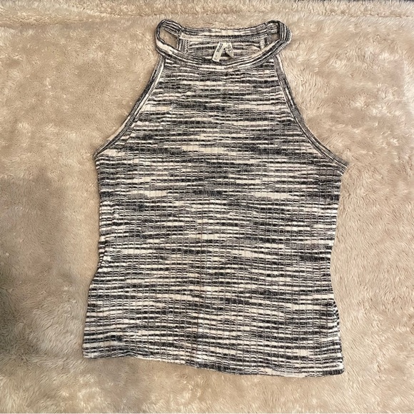 Mudd | Tops | Mudd Sleeveless Razor Back Black And White Fitted Top ...